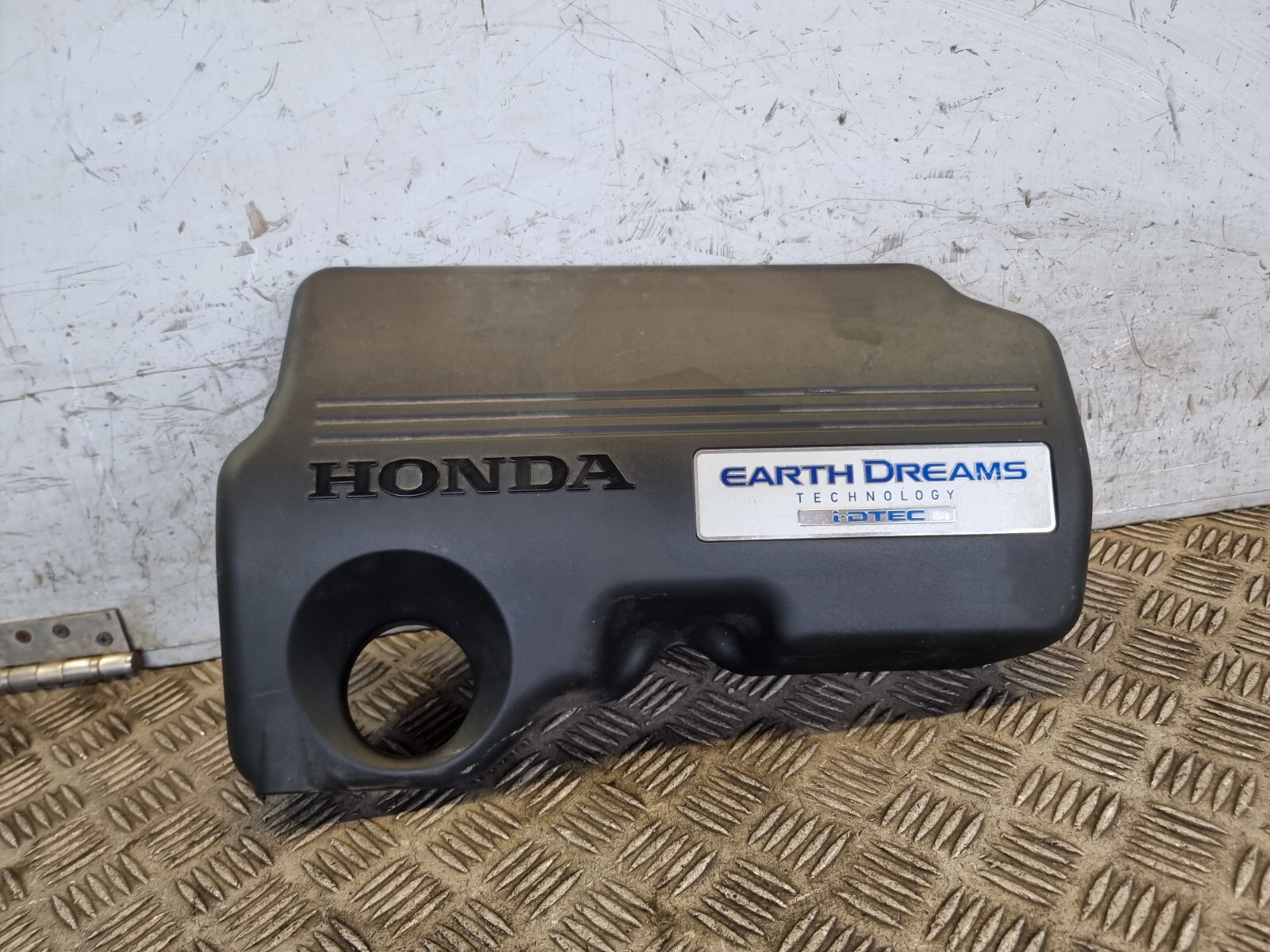 HONDA CIVIC ENGINE COVER 1.6L DIESEL MANUAL HATCHBACK 2018 ENGINE COVER ...