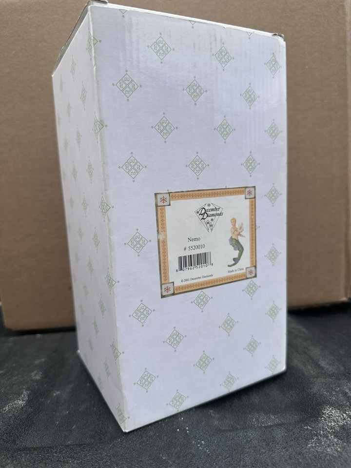 December Diamonds Nemo Figurine Ornament 2003 Vintage with Conch Shell ...