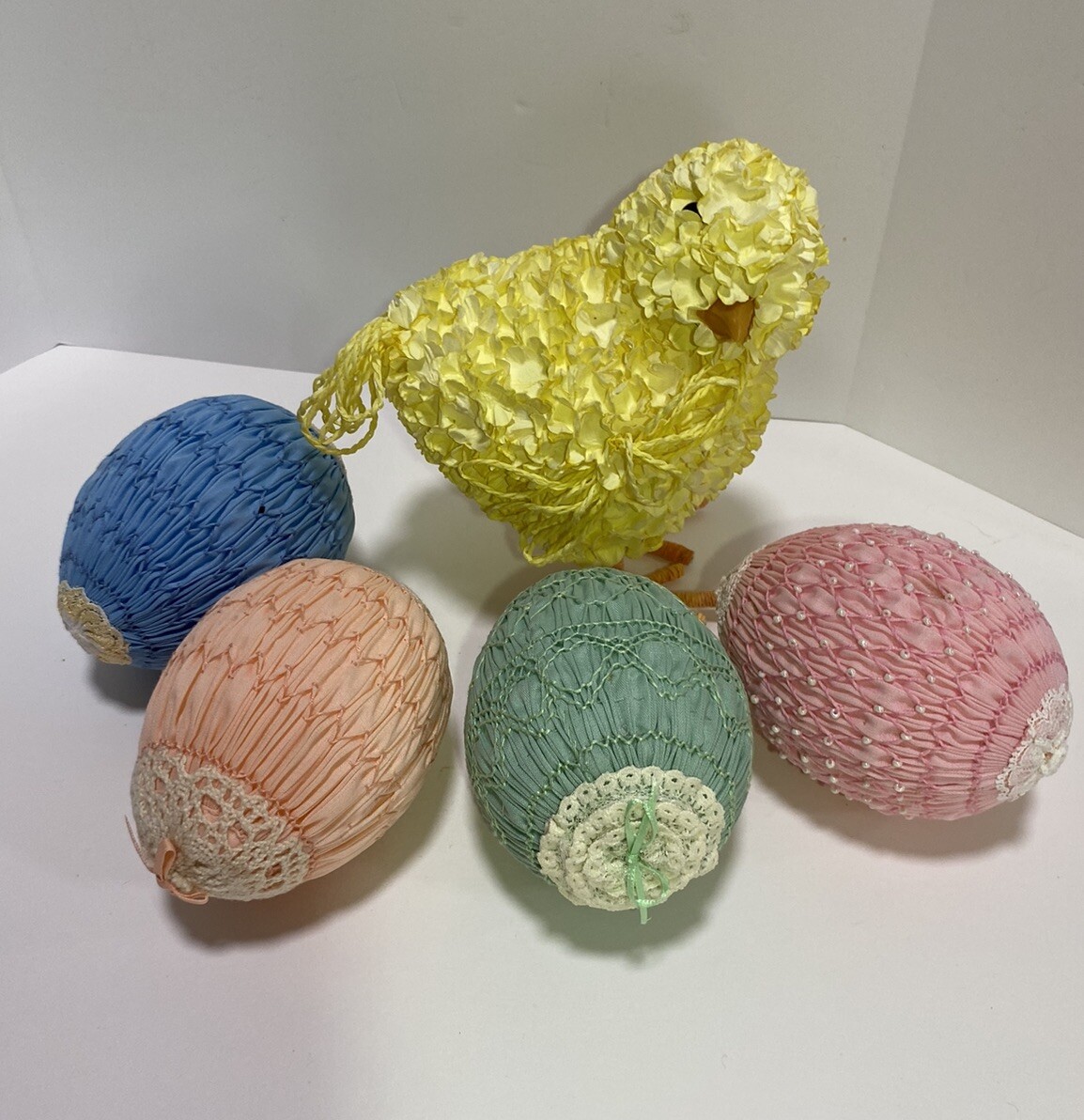 Large Easter Chick & 4 Easter Eggs Decor | eBay