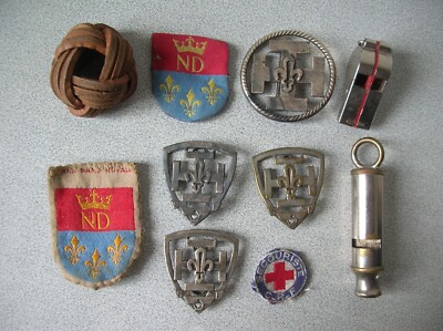 Scoutisme lot de scout 1940/1960 sifflet écusson badge Fleur de Lys ...