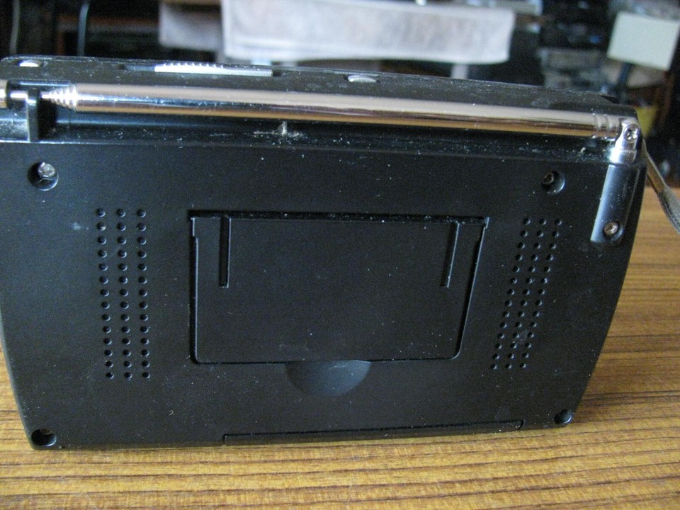 Radio Shack Portable Short Wave Travel Radio 2000125 Receiver AM FM SW ...