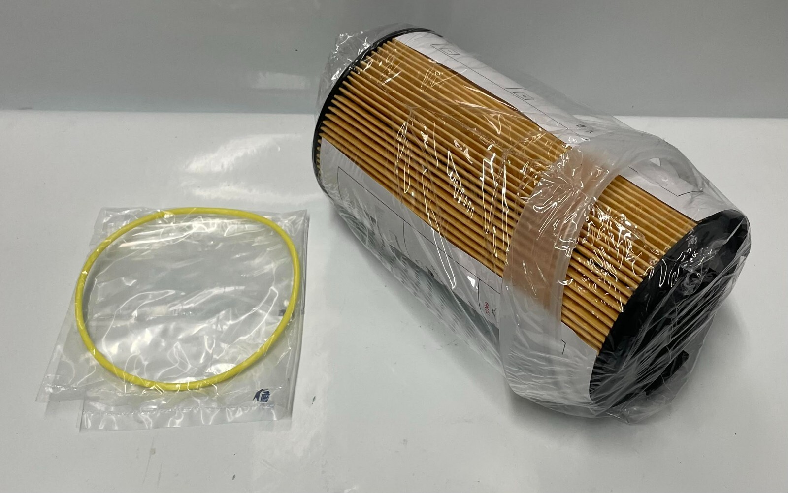 LF16368 GENUINE FLEETGUARD ENGINE OIL FILTER OEM 2234788PE P40069 for ...