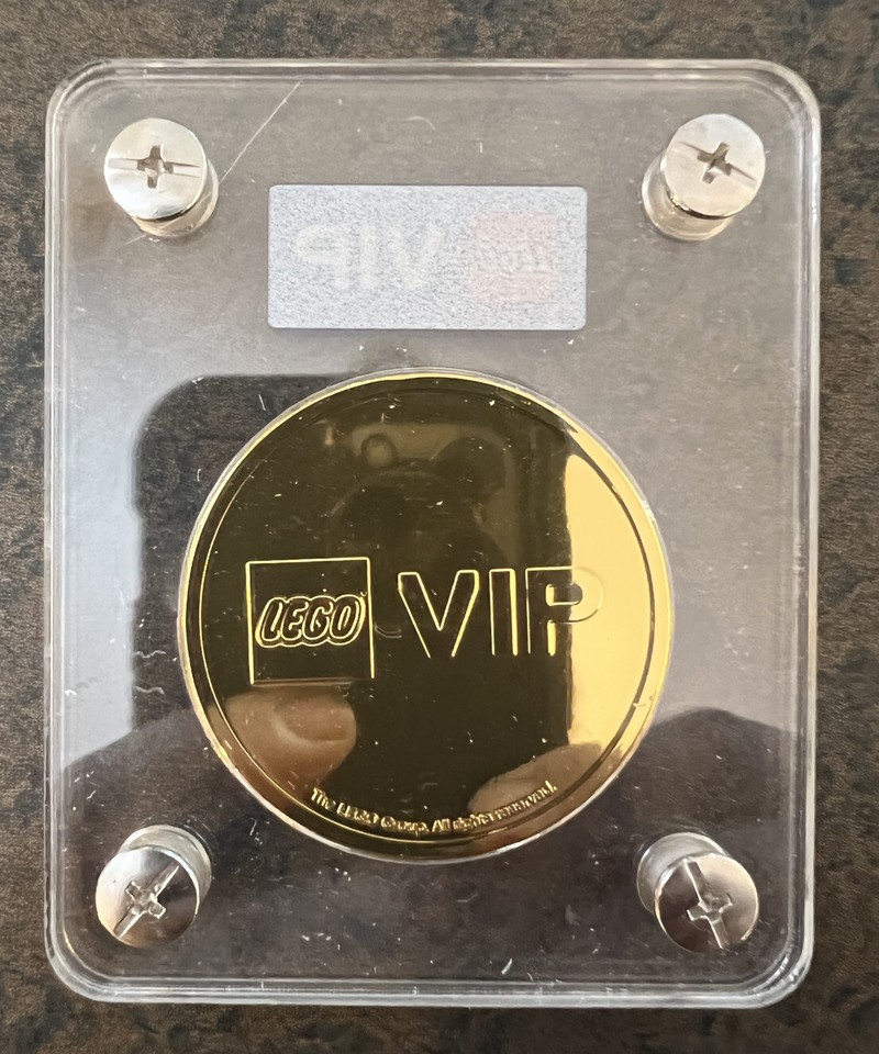 LEGO Collectible VIP Coin Set - COMPLETE - ALL 5 COINS with Display ...
