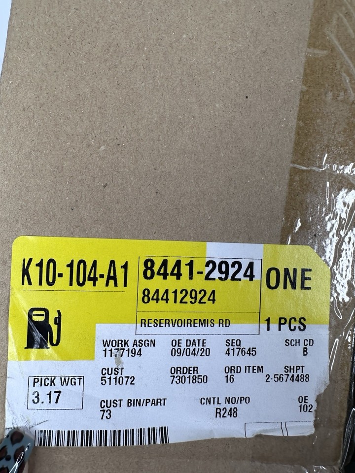 2012-2016 Silverado Sierra Duramax NEW GM DEF Reservoir Tank Heater ...