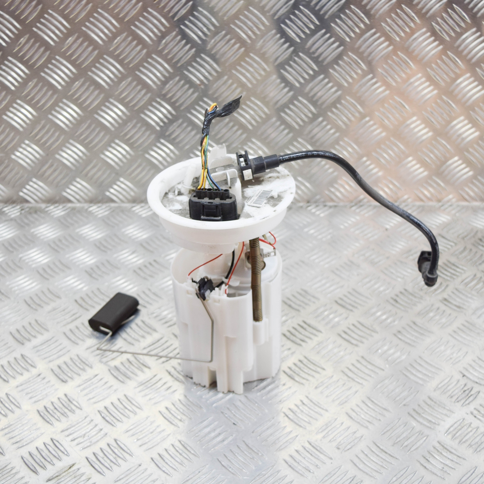 FORD FOCUS MK3 Fuel Tank Pump AV61-9A322-AA BV61-9H307-JA 1.0 Petrol ...