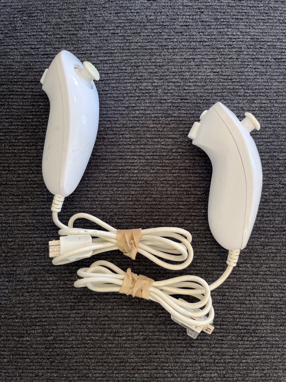 Lot of 2 Nintendo Wii Wired Nunchuk Controllers, White, OEM, Official ...