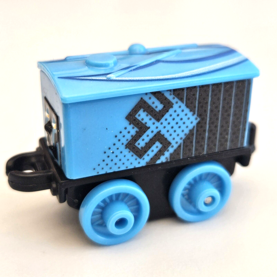 NEW Thomas & Friends Minis Toby as Nightwing DC Super Friends | eBay
