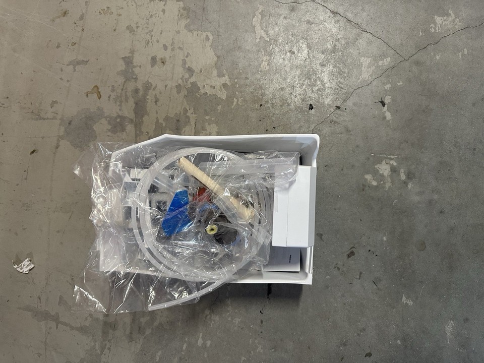 OEM Whirlpool Refrigerator Ice Maker Kit W11729596 | eBay