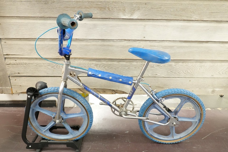 Diamondback Moto One Bmx Old School Survivor Complete Viper Mongoose ...
