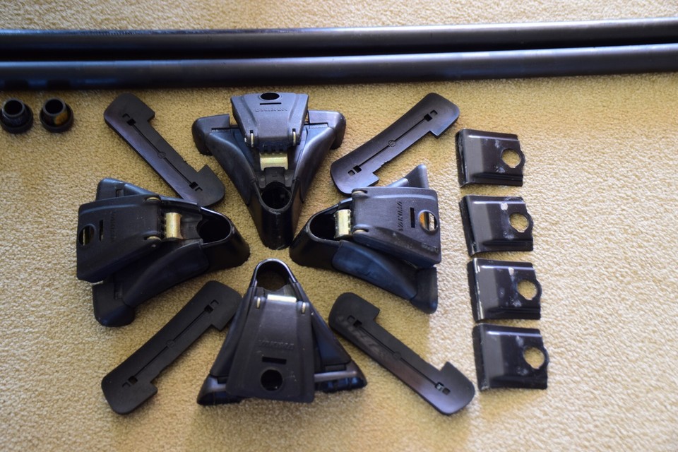 4 Yakima Q 99 Q 4 Yakima Q Towers 4 E rubber pads 2 round bars 58 66 78 ...