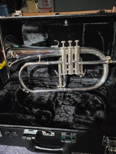 Yamaha YFH-631GS Professional Flugelhorn B Flat in Silver 889025148757 ...