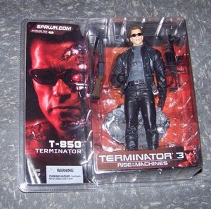 Terminator 3 action figure - sanynovo