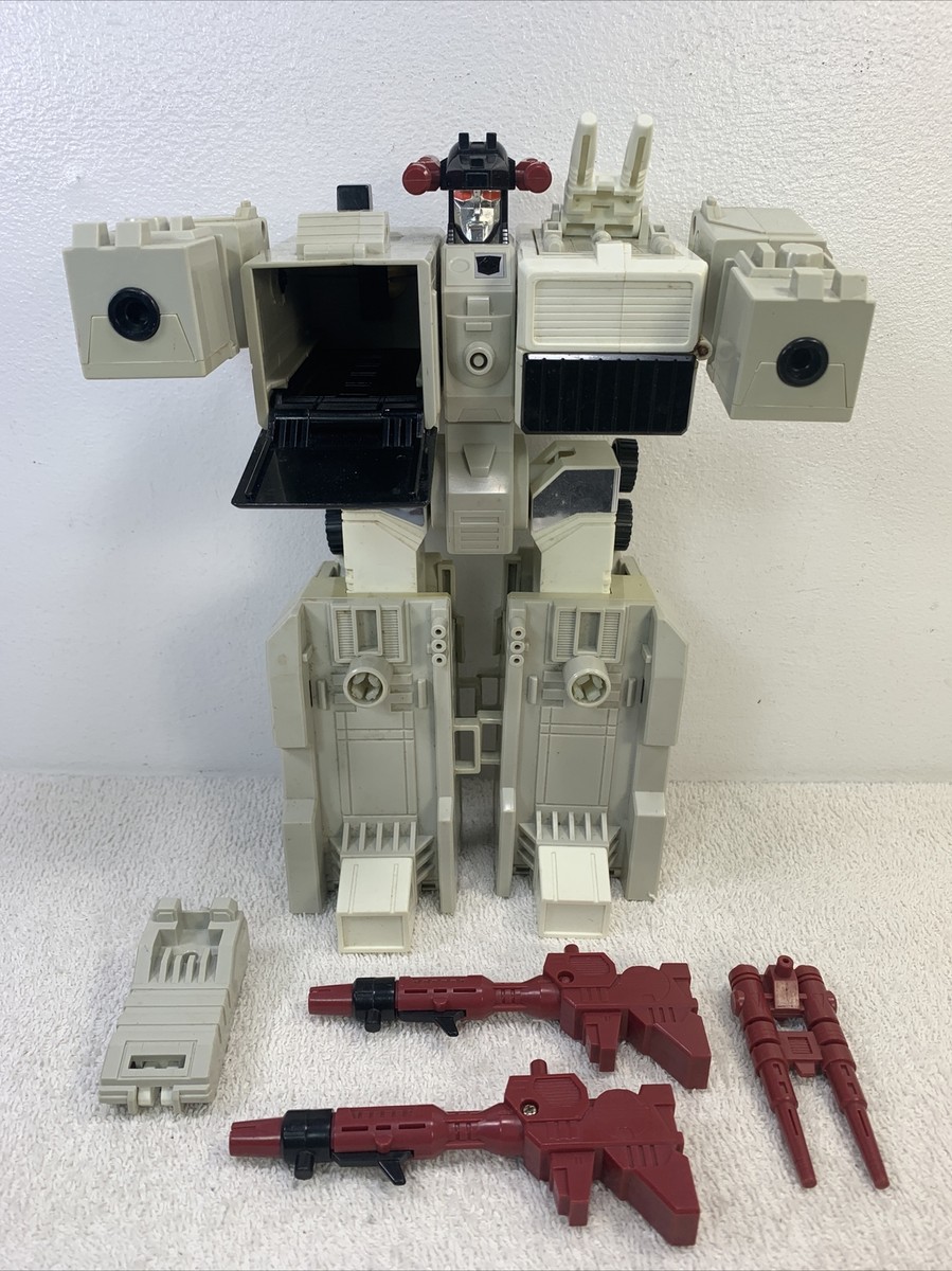 Transformers G1 Metroplex City TIL That The Combiner Teams From 85 On