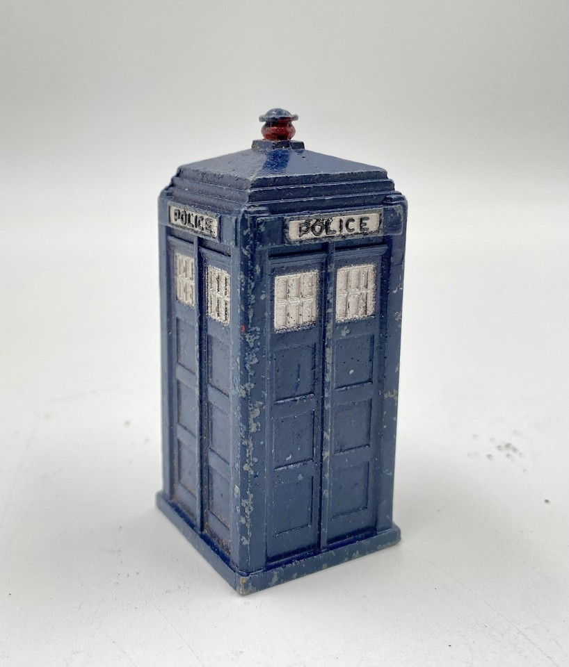 Dinky Toys 42A / 751 Police Hut made in England 1950s TARDIS Doctor Who ...