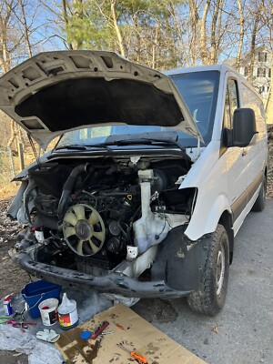2014 mercedes-benz sprinter 2500 2.1L engine , Engine Is In Parts ...