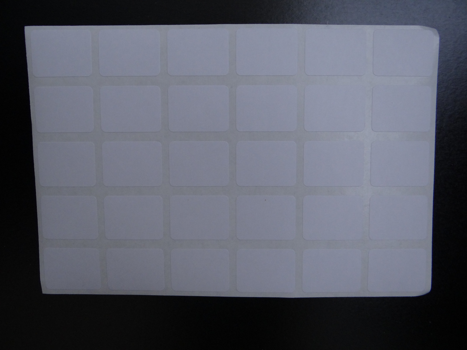 90 Small White Sticky Labels 19x25mm Price Stickers Retail Blank Self ...