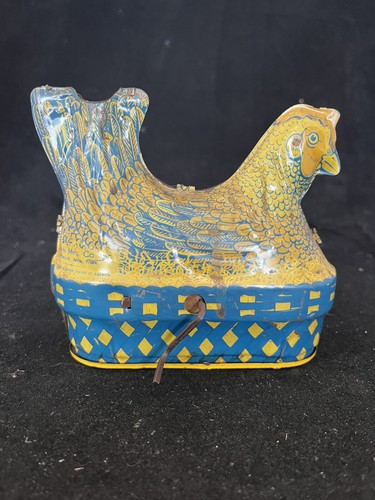 Vintage BALDWIN MFG CO Tin Litho LITTLE RED HEN Wind-up Clucking ...