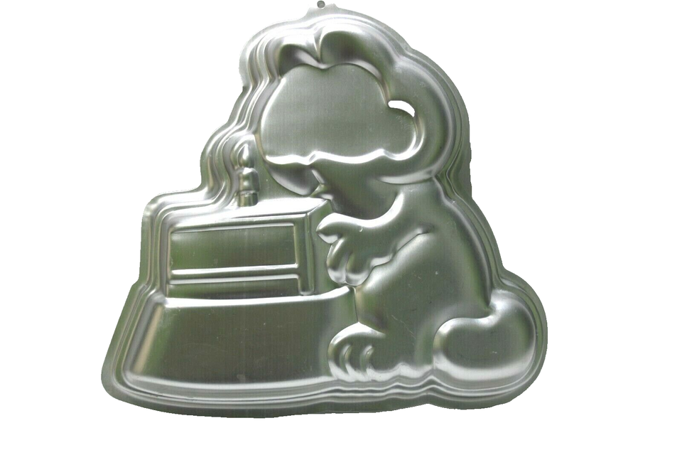 Wilton Garfield Cake Pan Cat Jello Mold One Year Old Candle Vintage ...