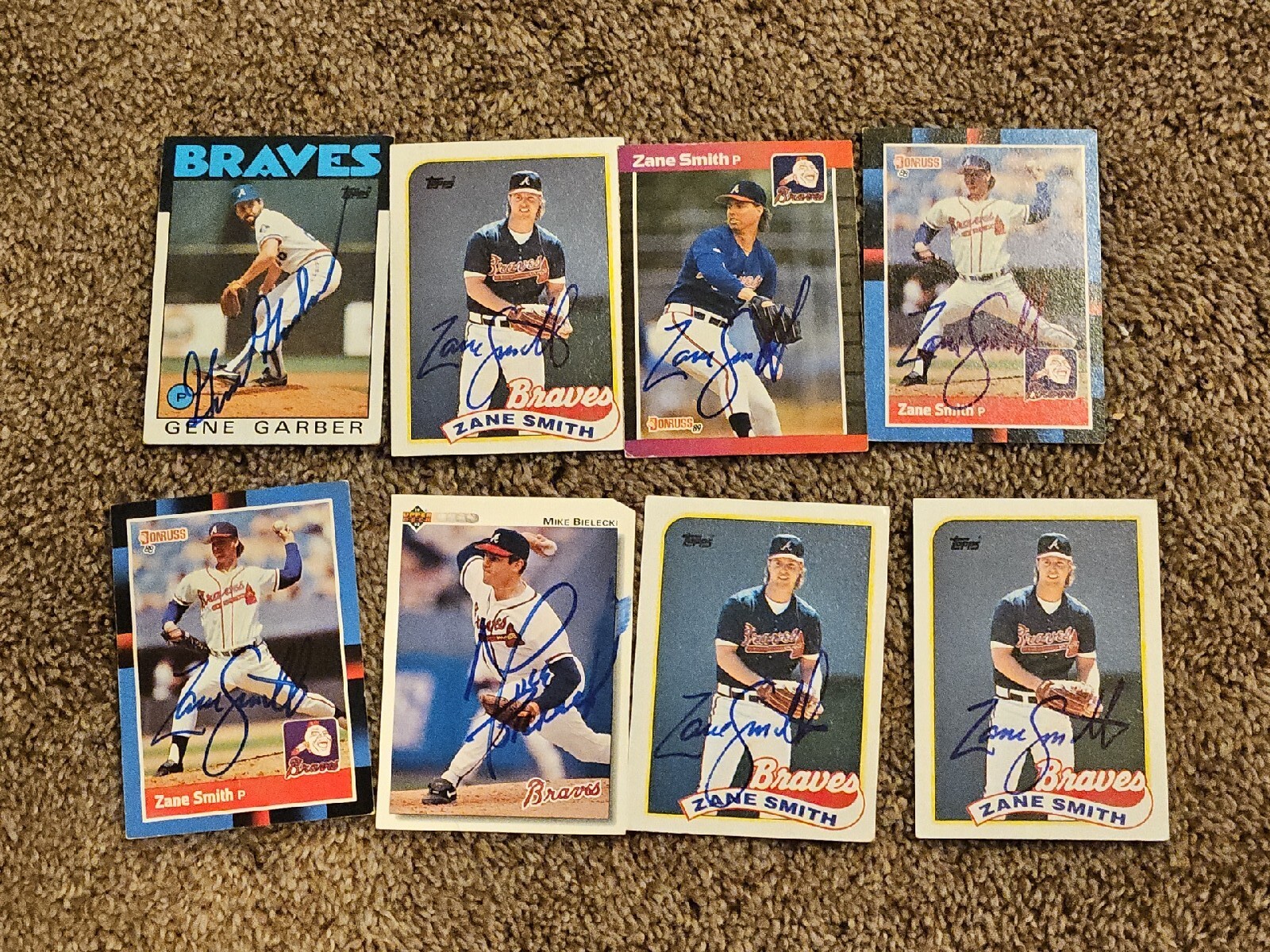 lot 8 Atlanta Braves signed cards autographed baseball card autograph ...