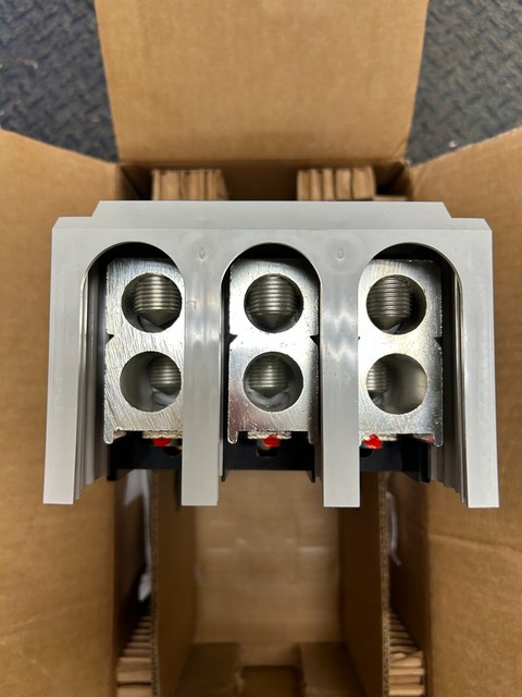 Eaton CH L630H LGH LGH3630NN 3 Pole 600 Amp Trip 600V Circuit Breaker ...