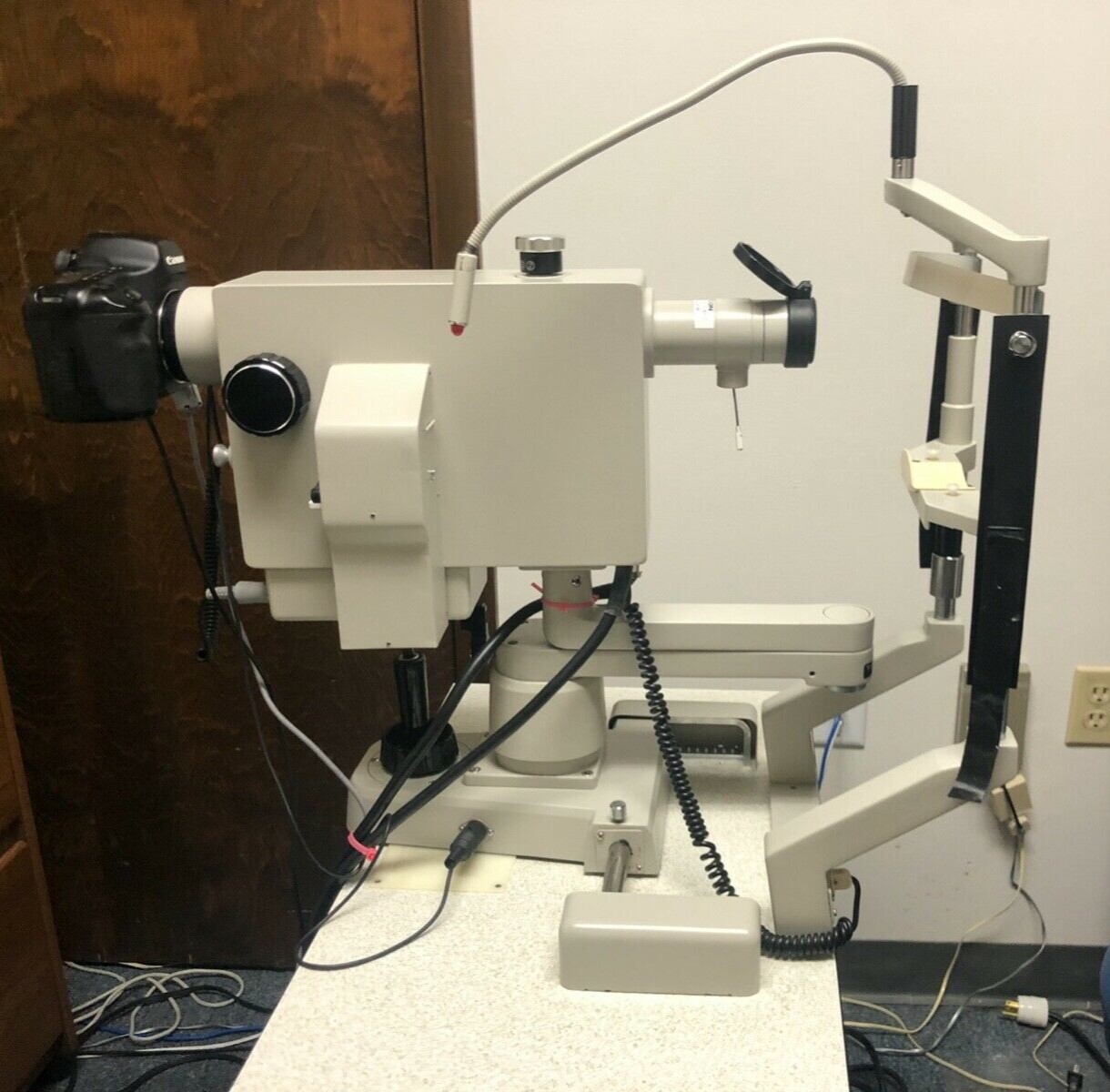 Topcon TRC-FE High Speed Retinal Camera, Flash, Camera and Power Table ...