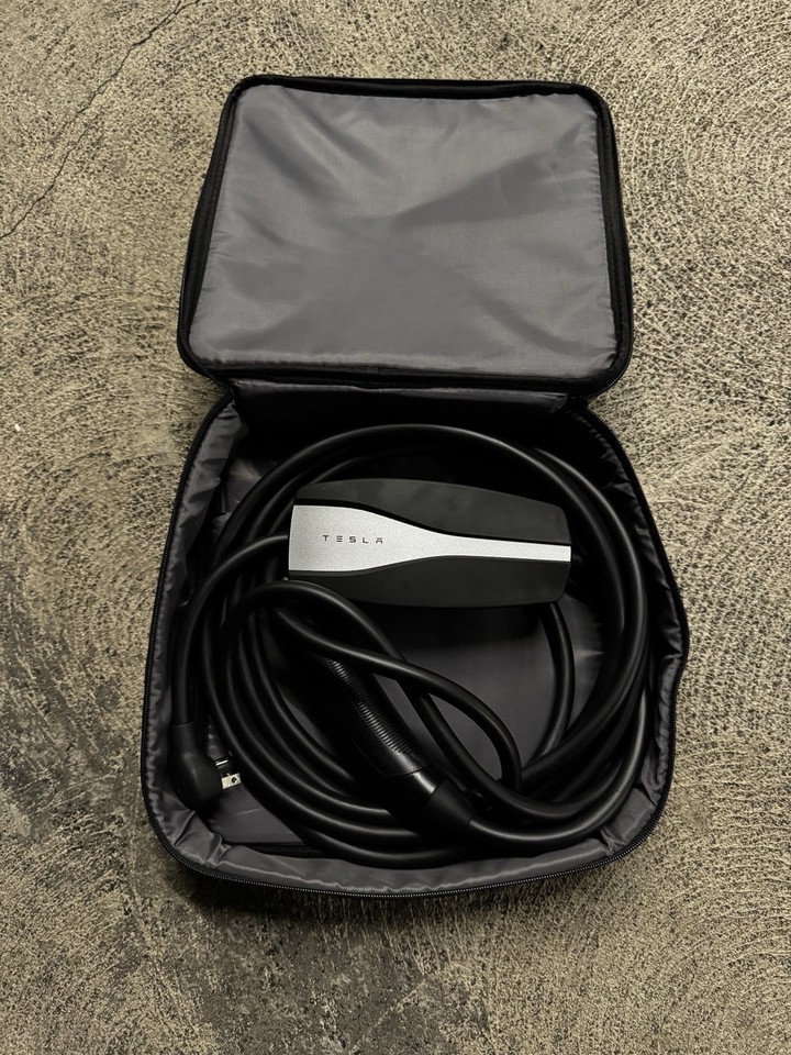 OEM Gen 2 Tesla Mobile Charger w/ 5-15 | eBay