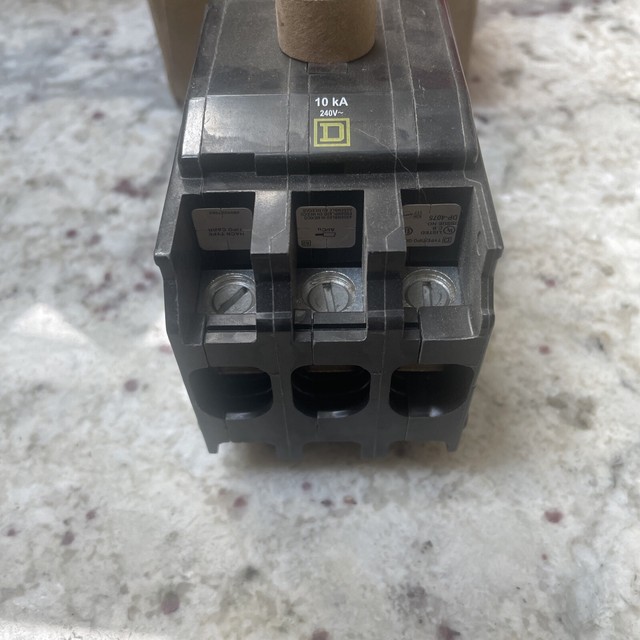 Square D QOB3100 100 A Miniature Circuit Breaker for sale online | eBay