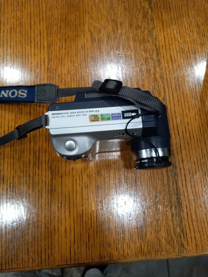 Sony Mavica MVC-FD92 1.2MP Digital Camera classic vintage retro floppy ...