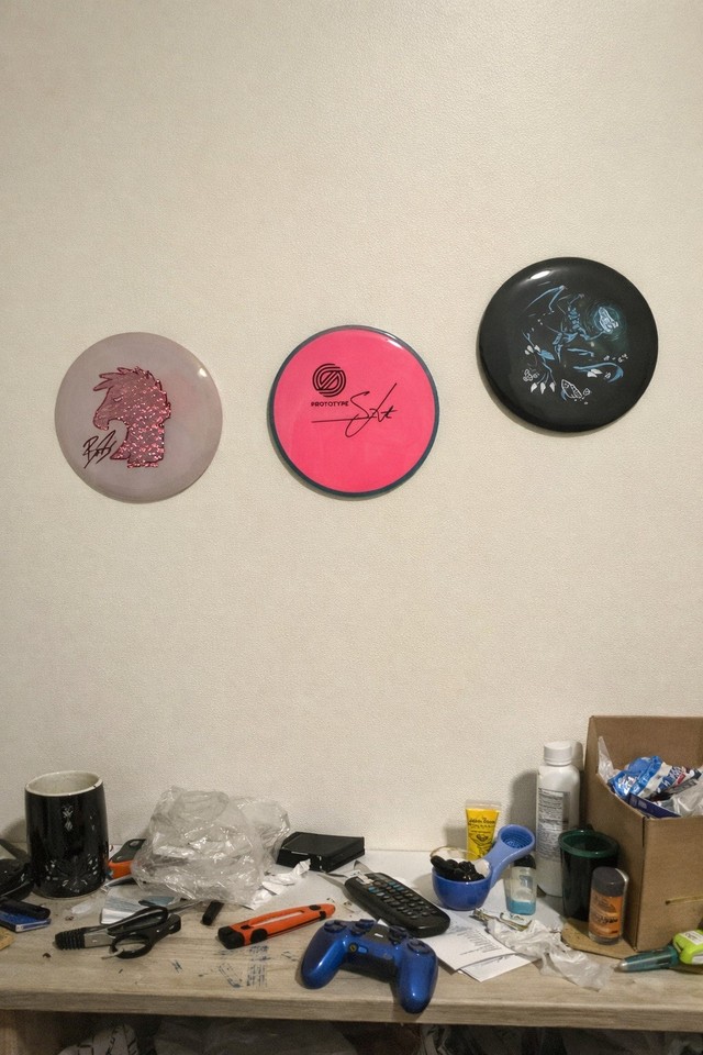 Discplay Disc Golf Disc Display Case Modular Wall Mount Frame for Discs ...