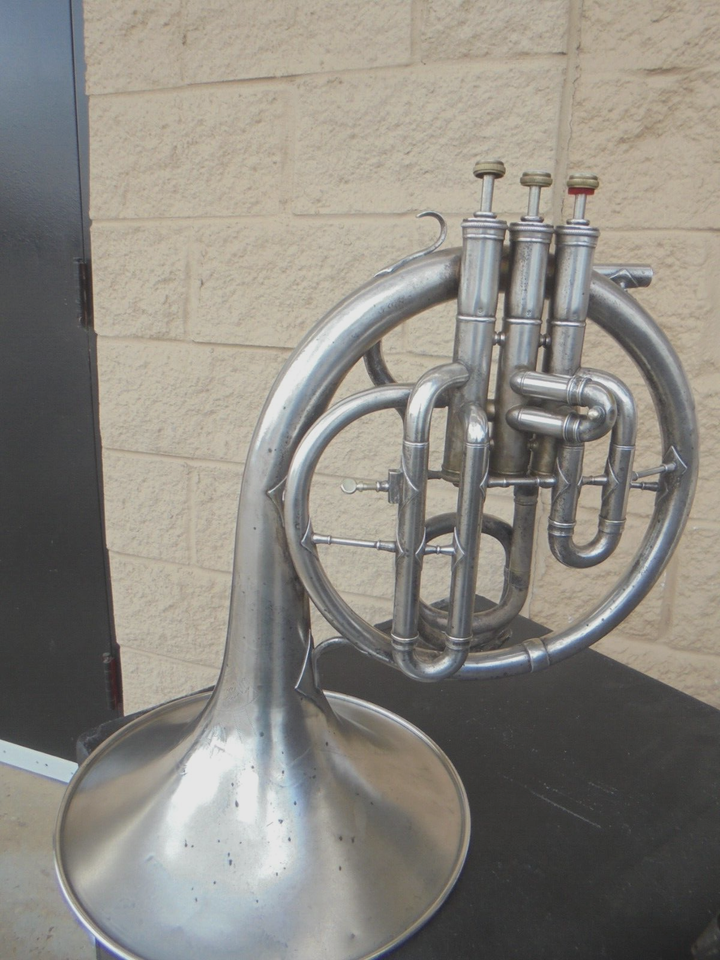 VINTAGE Mellophone WITH CASE (MADE BY FRANK HOLTON & CO.) | eBay