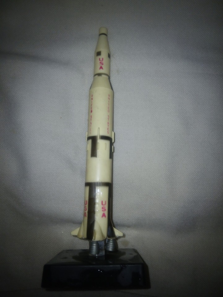 Vintage Apollo/Saturn V Rocket Model Alabama Space And Rocket Center ...