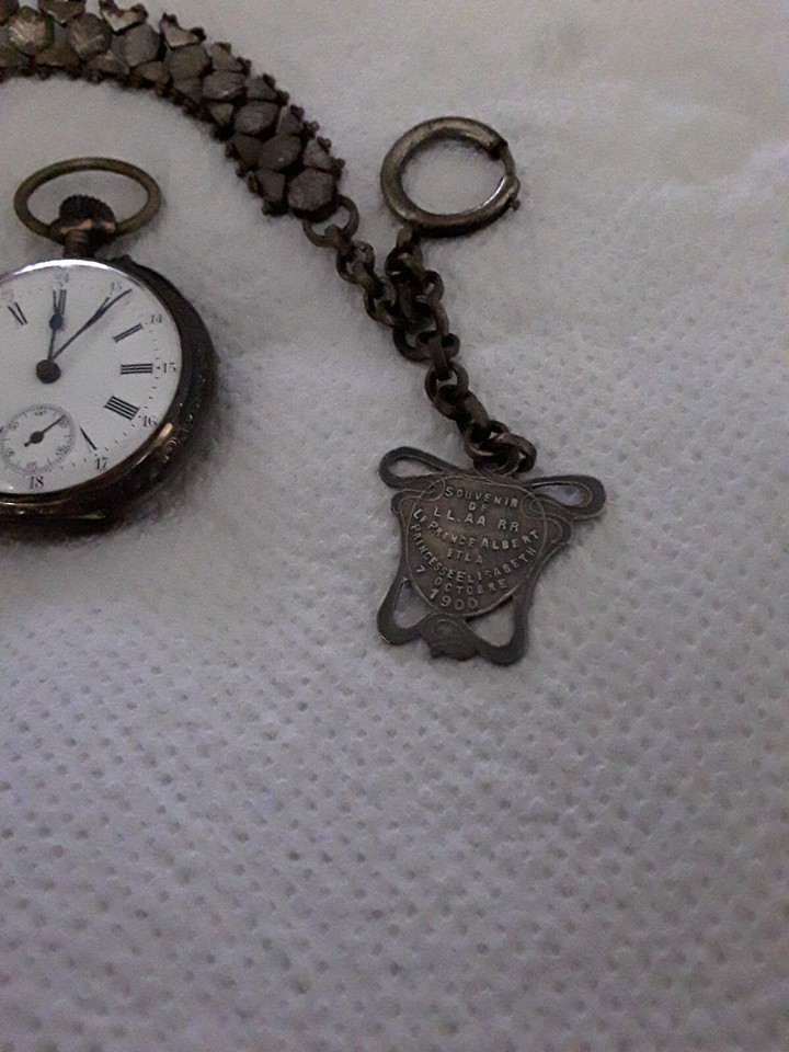 Seltene Taschenuhr 800er Silber mit einer sehr alten Uhrenkette Prince ...