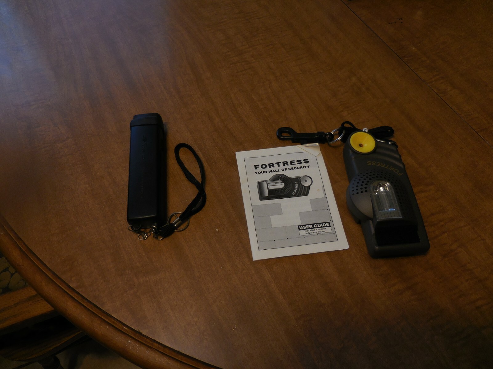 Two LOUD Scream Defense Hand Devices, one is Stunt Gu… - Gem