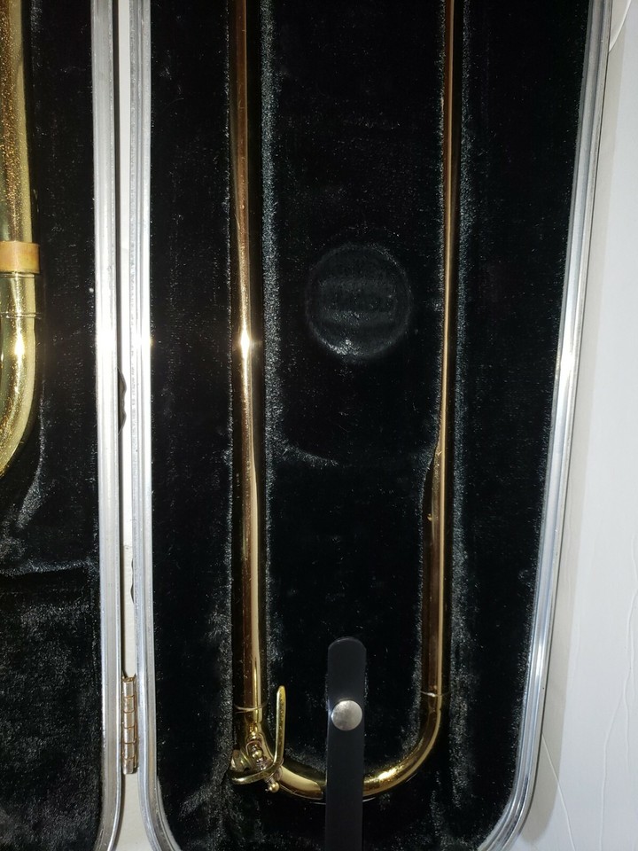 Trombone Selmer Bundy with Hard Case Nice! | eBay