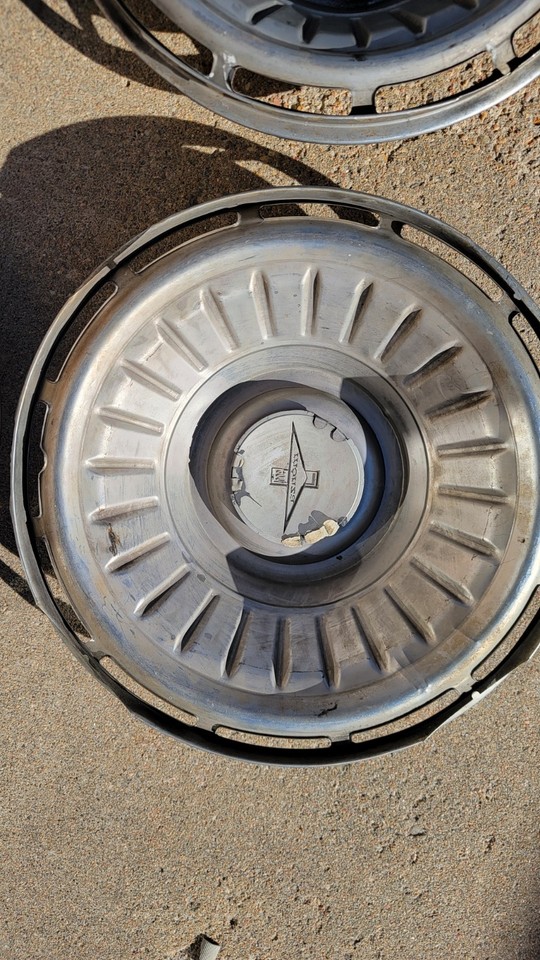 Set of 4 – 1962 - 1963 Chevrolet Corvair Hubcaps OEM Vintage Driver ...