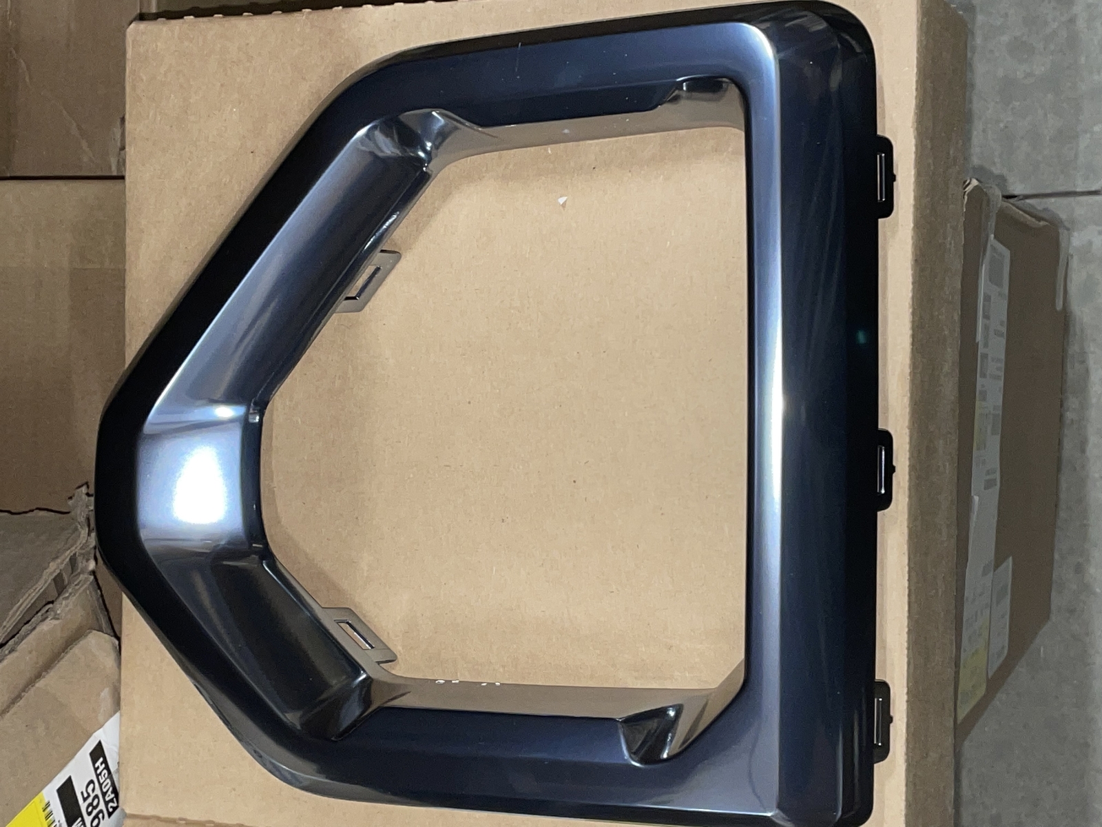 GM OEM 19-22 Sierra 1500 Front Bumper Bumper Components-Trim Ring ...