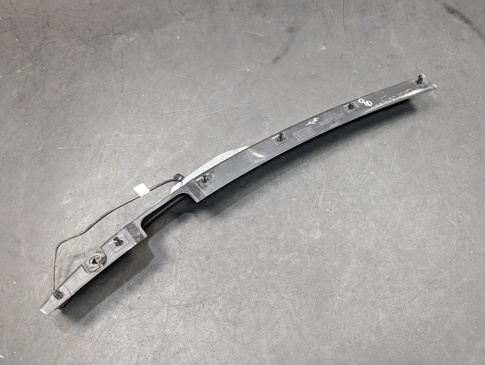 Rear Tailgate Left Pinch Sensor 2017 Cadillac Escalade ESV 23454229 ...