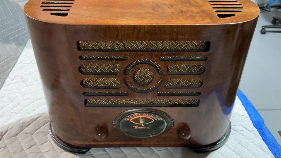 Emerson Ingraham model 106 AM radio | eBay
