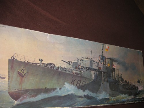 Matchbox Flower Class 'Corvette' 1:72 scale model kit Vintage 1979 ...