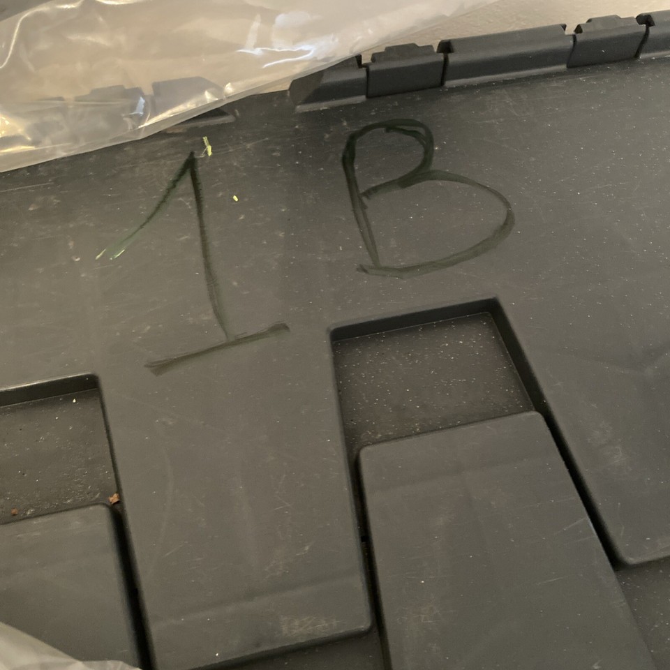 BMW GENUINE NEW X5 F15 Rear Engine Hood Sealing 51767294489 7294489 ...