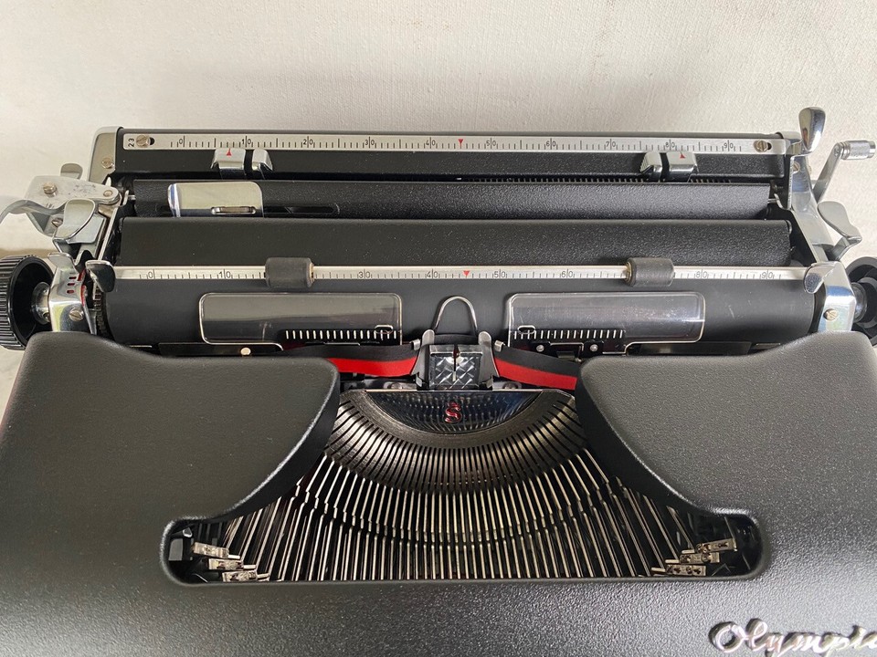 Special Restored OLYMPIA SM4 Typewriter. Black & Red, Senatorial Font ...
