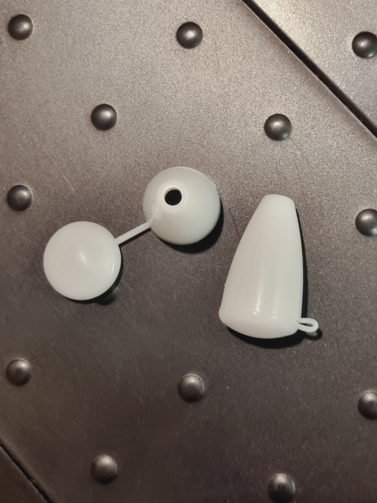 2 Small White Plastic Cord Pulls Swish Blind Fan Light String End 2.8cm ...