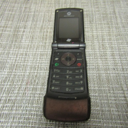 MOTOROLA W385 (UNKNOWN CARRIER) CLEAN ESN, UNTESTED, PLEASE READ ...