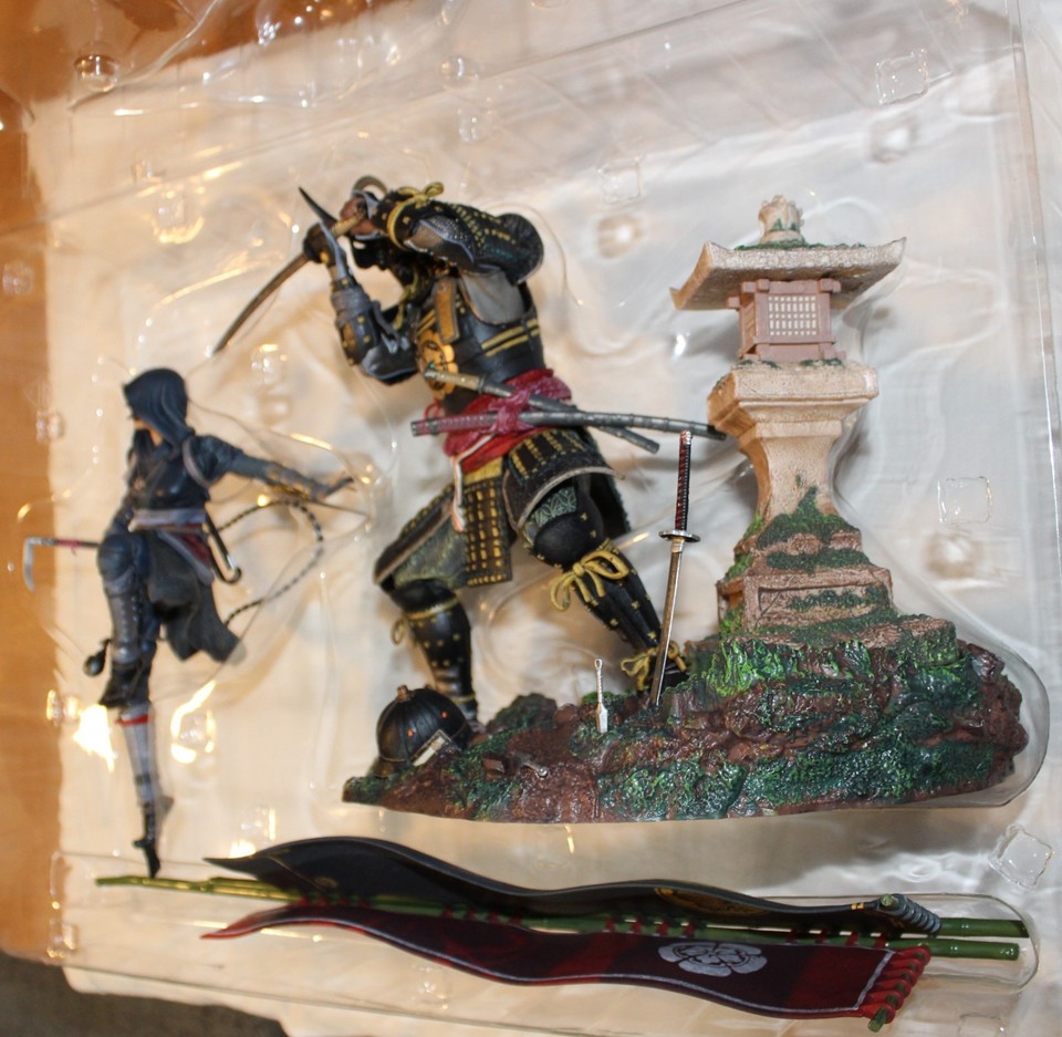 Assassin's Creed Shadows Collector's Edition Naoe & Yasuke ~ Statue ...