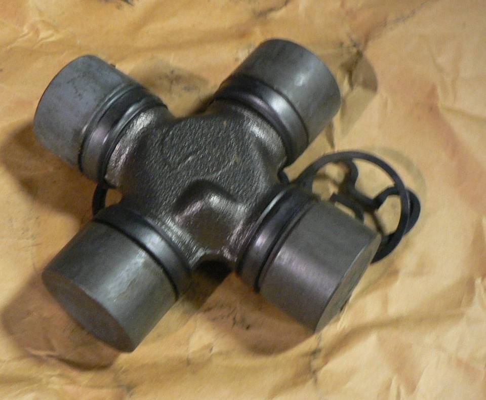 TRW GM UNIVERSAL JOINT 45U0103 14067677 15583283 12471503 15634970 ...