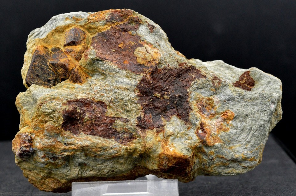 Garnet Almandine & Micashist - 280 grams - Zillertal, Tyrol, Austria ...