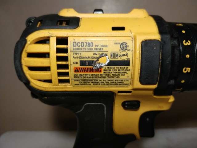 DEWALT 18V 1/2" IMPACT WRENCH DC820 for sale online | eBay