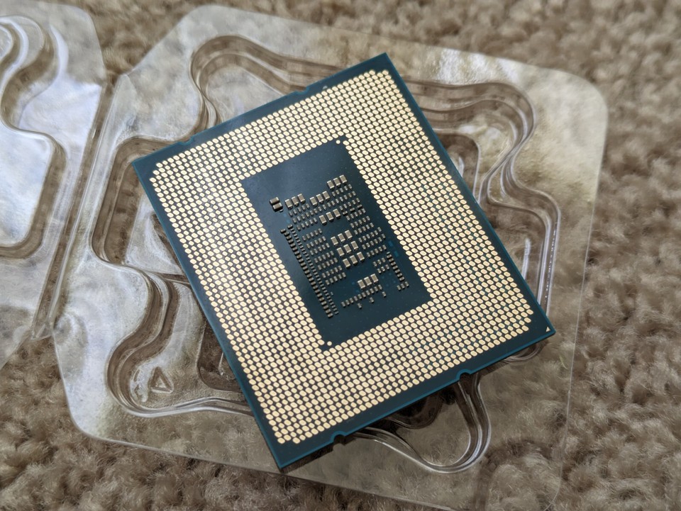 Intel Core i3-12100F CPU - Alder Lake (4P/0E/8T) LGA 1700 w/ Laminar ...