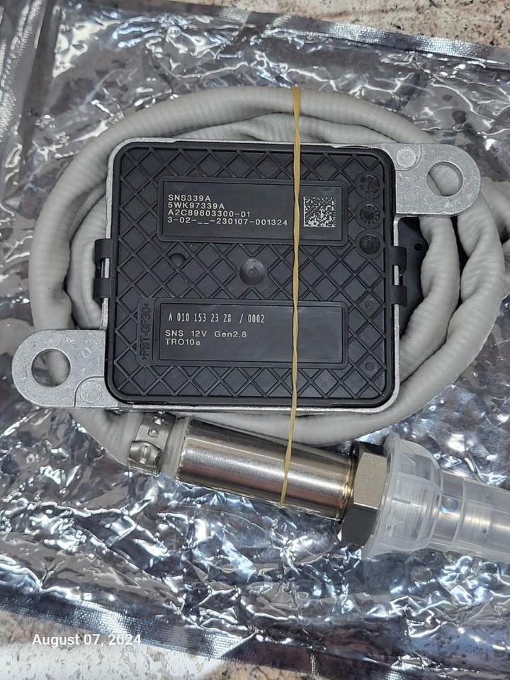 NEW! Outlet NOx Sensor For Detroit DD13 DD15 DD16 Replace A0101532328 ...