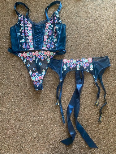 Victorias Secret Corset Bra Top Garter Belt Thong Blue Large Beautiful ...